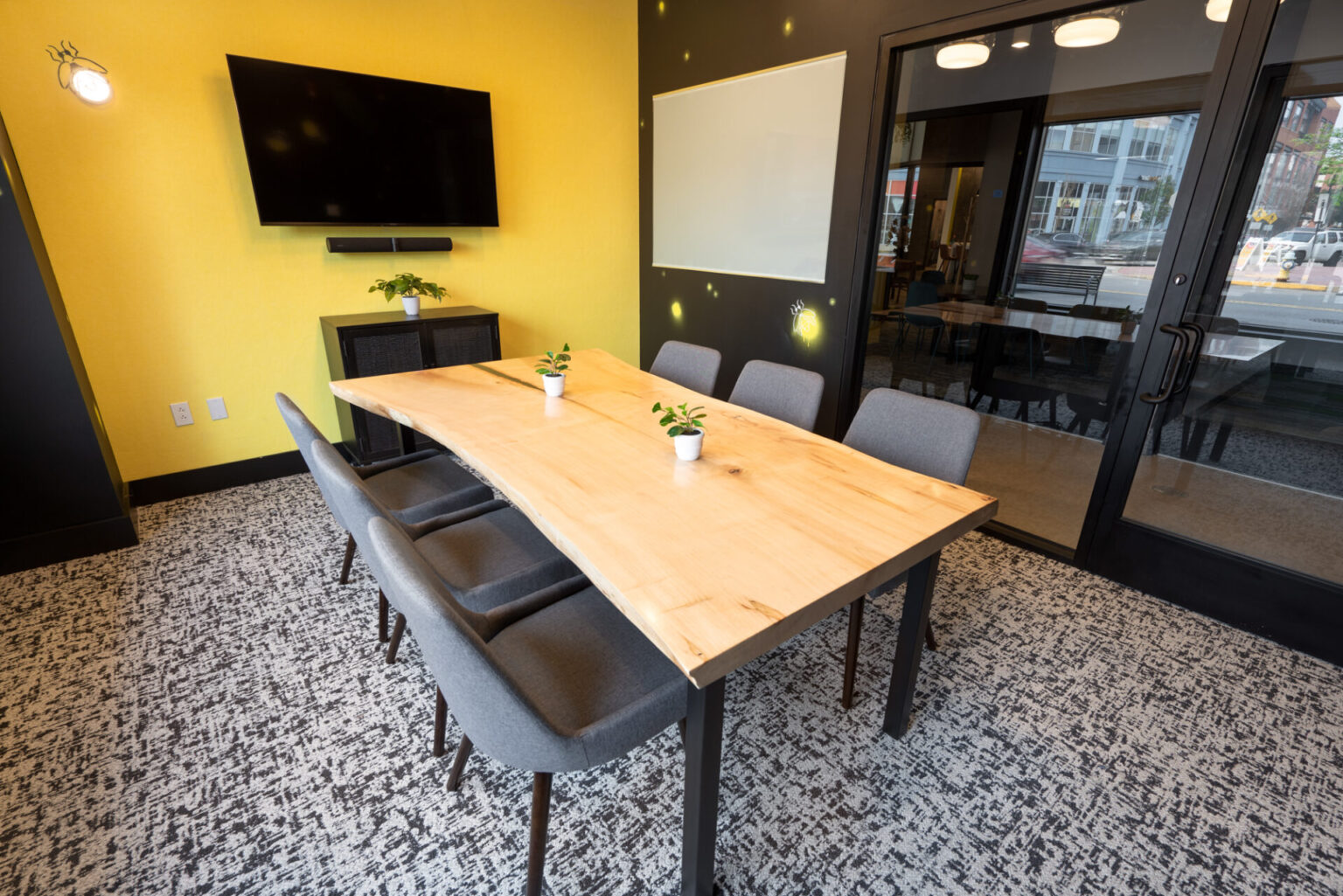 Shared Office & Meeting Space at Southside Works | COhatch