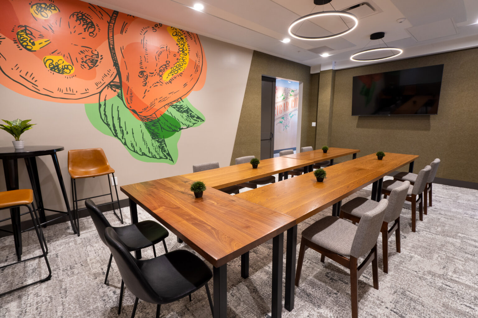 Shared Office & Meeting Space in Tampa, FL | COhatch